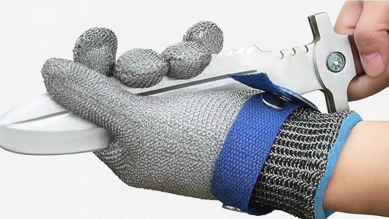 9 Top-Rated Metal Work Gloves: Real Tests with Sheet Metal